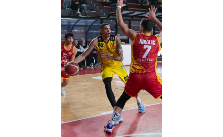 Basket B1: Virtus tutto cuore, coach Zappi non stecca la «prima» a Bisceglie - Sabato Sera