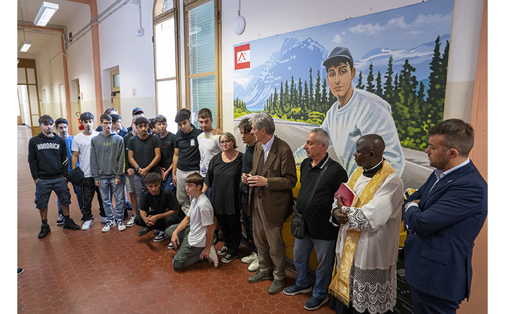 Un murales per ricordare Luca Calderoni nella sede dell’Ipia ...